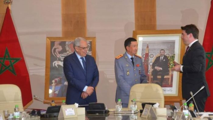 Le ministre chargé de la défense nationale Abdellatif Loudiyi reçoit ... Le ministre chargé de la défense nationale Abdellatif Loudiyi reçoit ...
